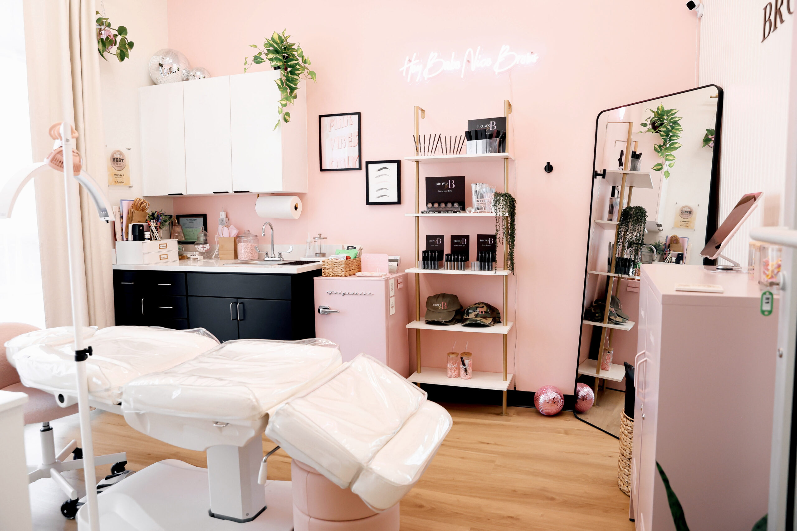 Lease a Suite | Luxury Salon Suites in Wichita, KS